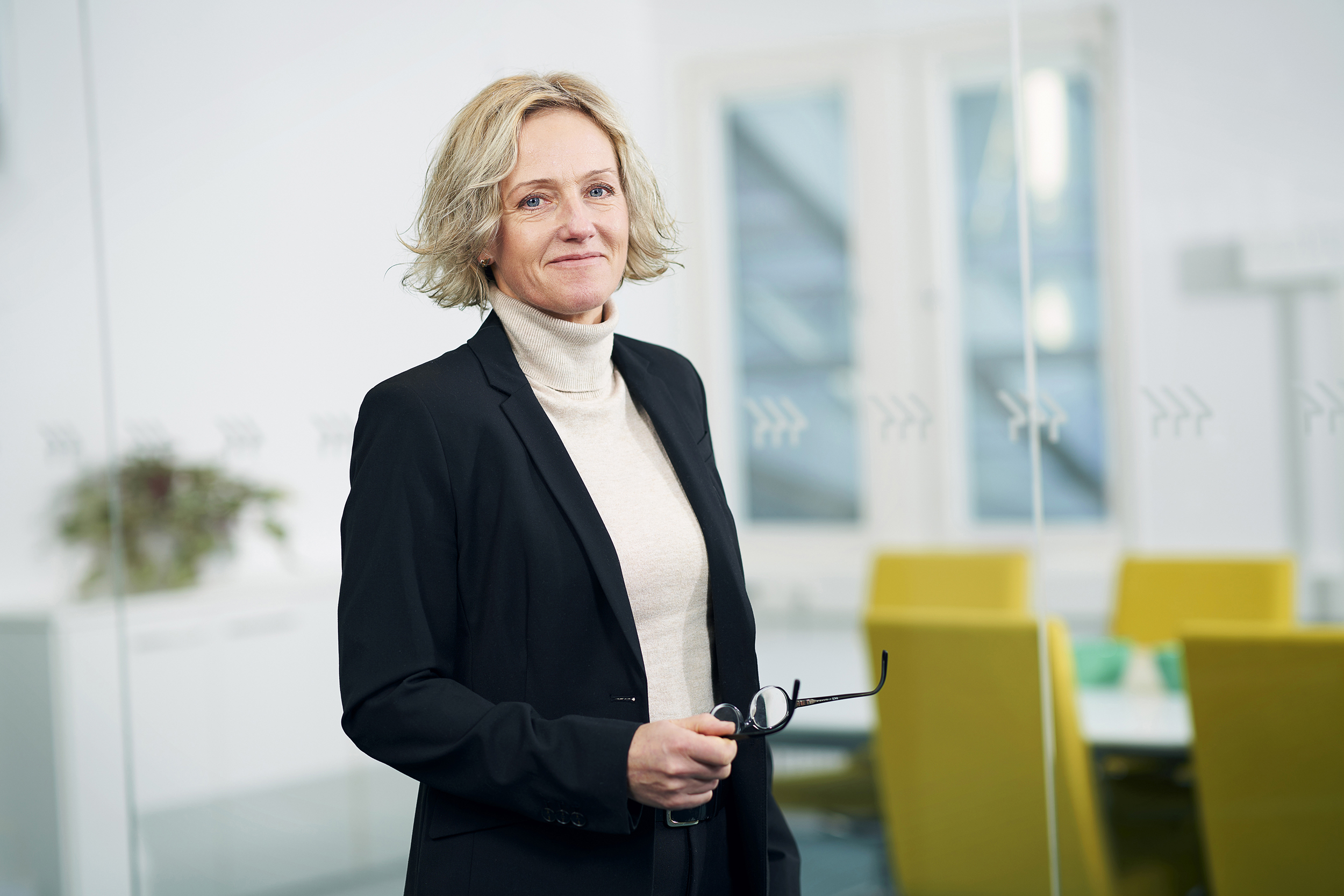 Hon ska leda hästutredningen - Ridsport