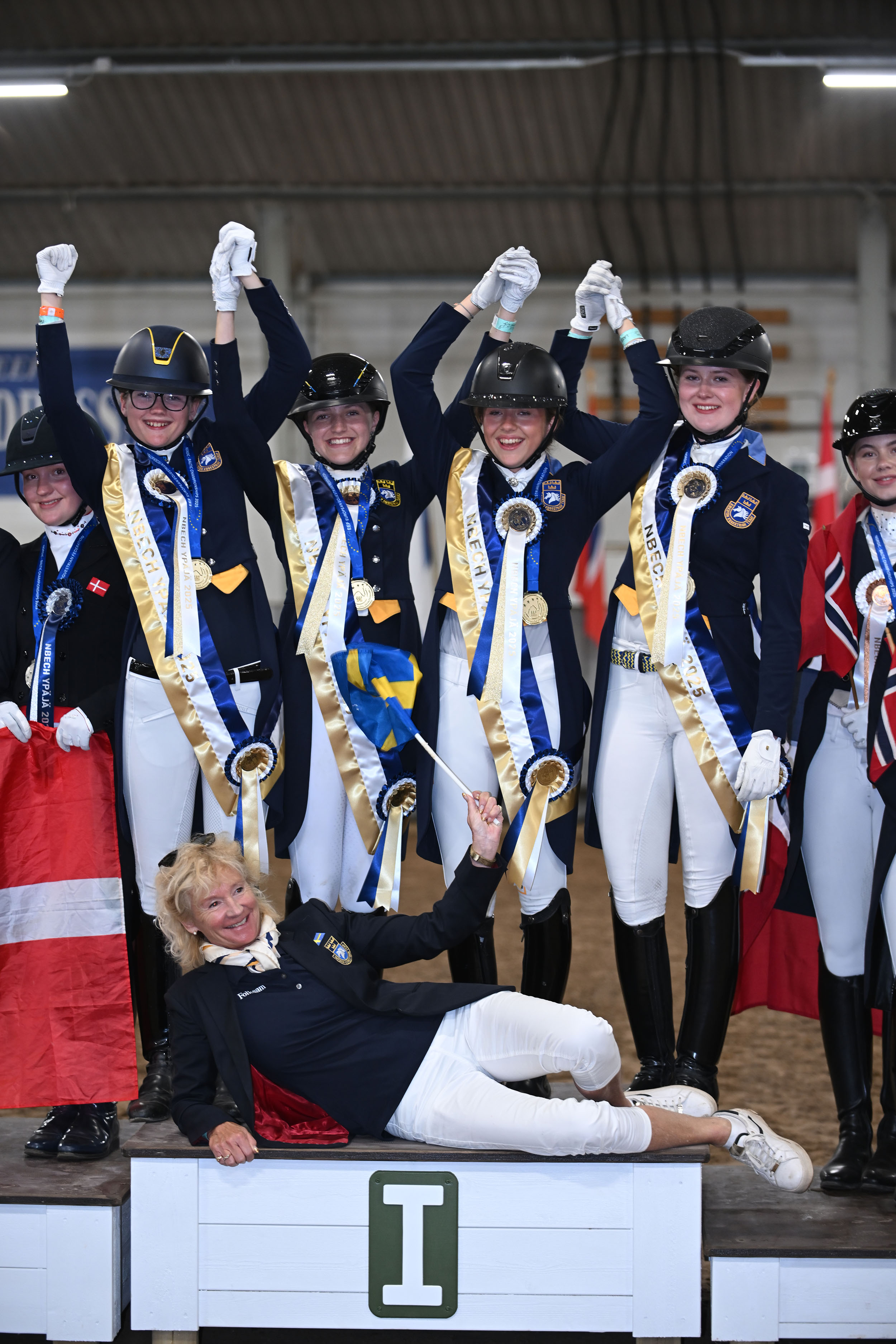 Sverige inledde NM med fyra lagguld - Ridsport