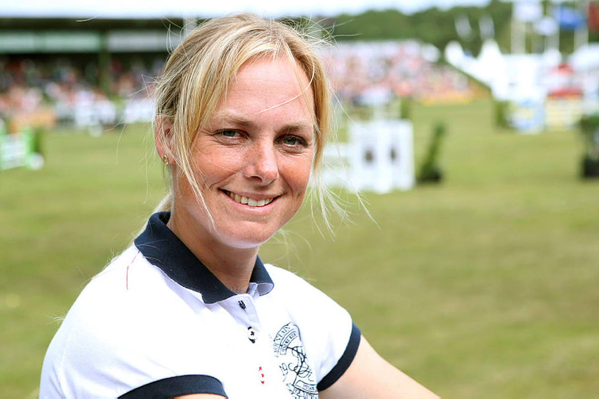 Chans till revansch för Sara efter fallen - Ridsport